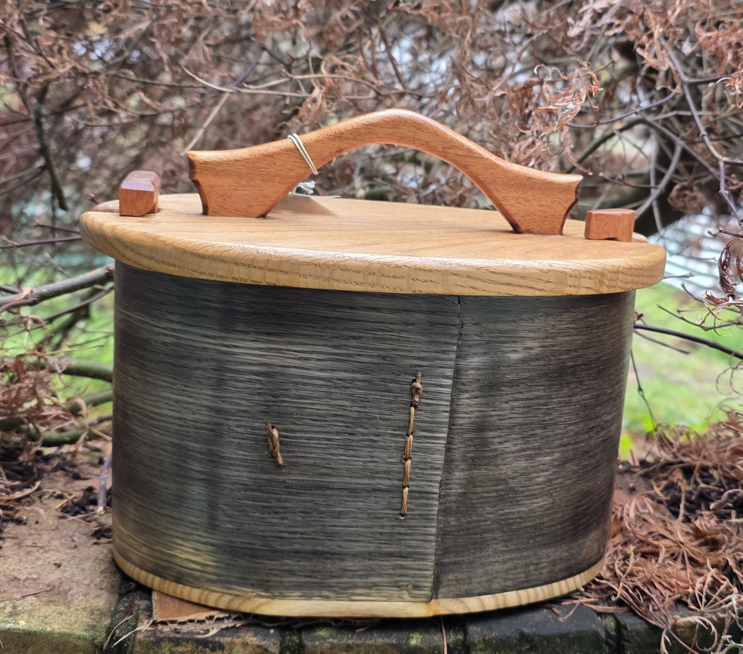 Small, round end, swivel lock box